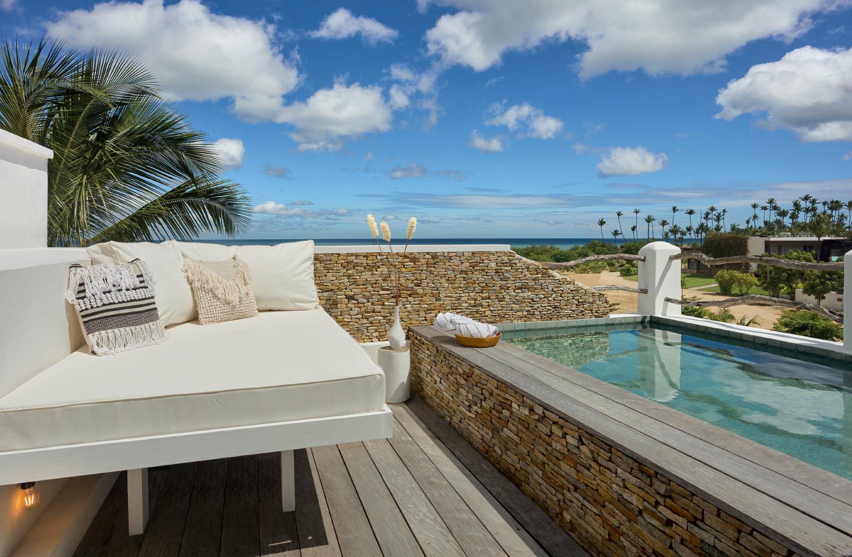 La Villa Group - Villa Praia - Onde a natureza é o destaque.