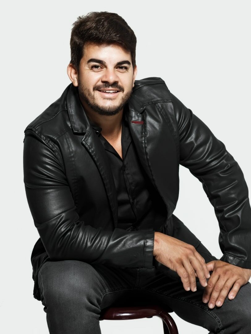 Thiago Lima Cantor e compositor de música sertaneja